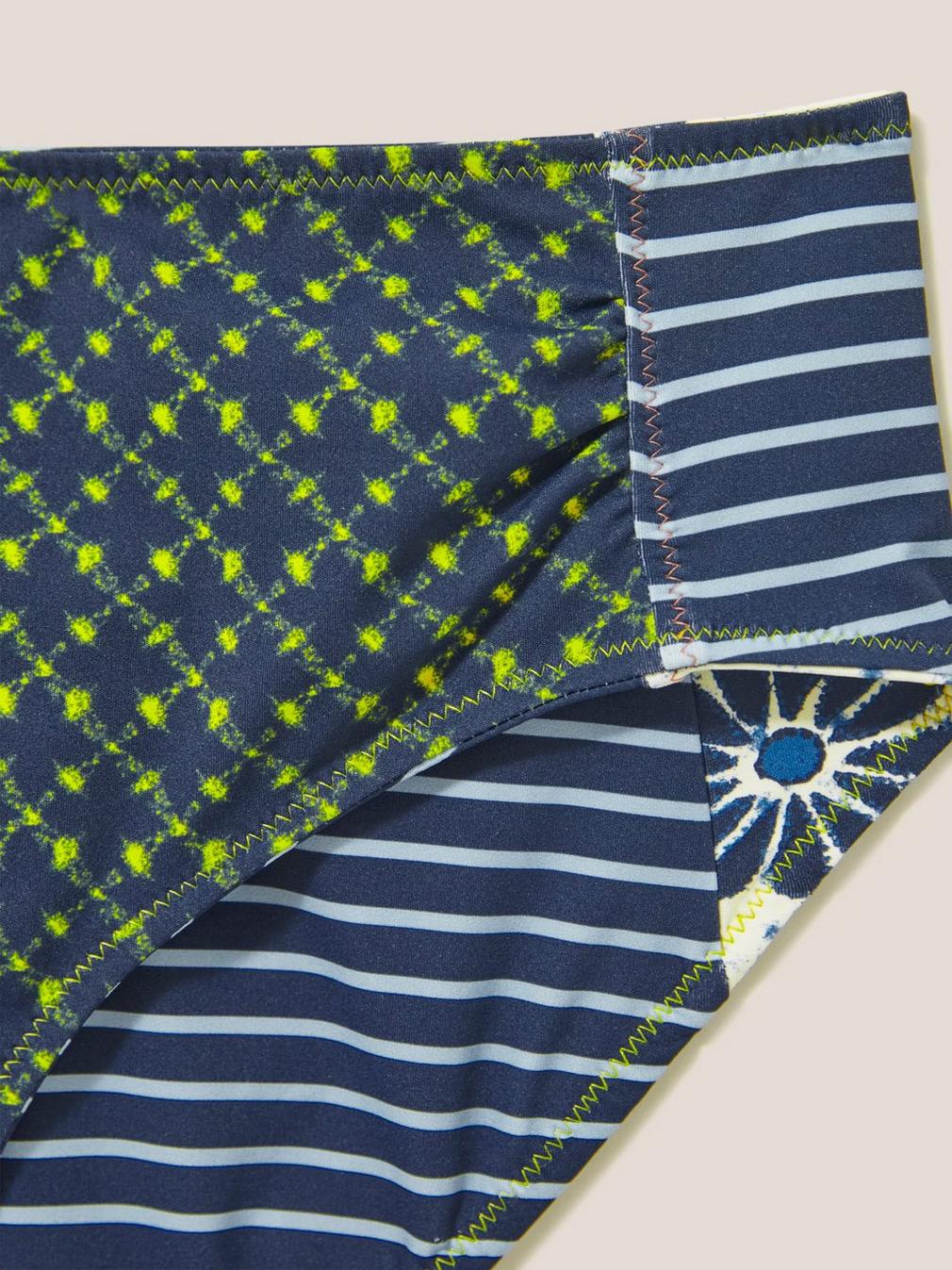 Sunshine Reversible Bottom in NAVY MULTI | White Stuff