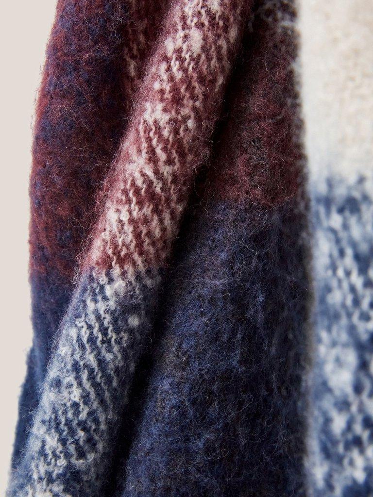 Shelly Woven Check Scarf in NAVY MULTI | White Stuff