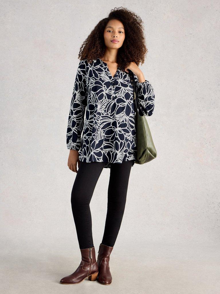 PHOEBE NOTCH NECK TUNIC in NAVY PRINT | White Stuff
