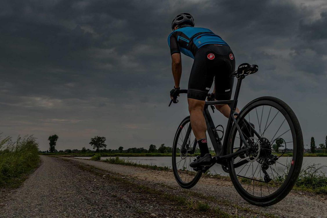 Pirelli Cinturato VELO TLR Road Tire | Wiggle