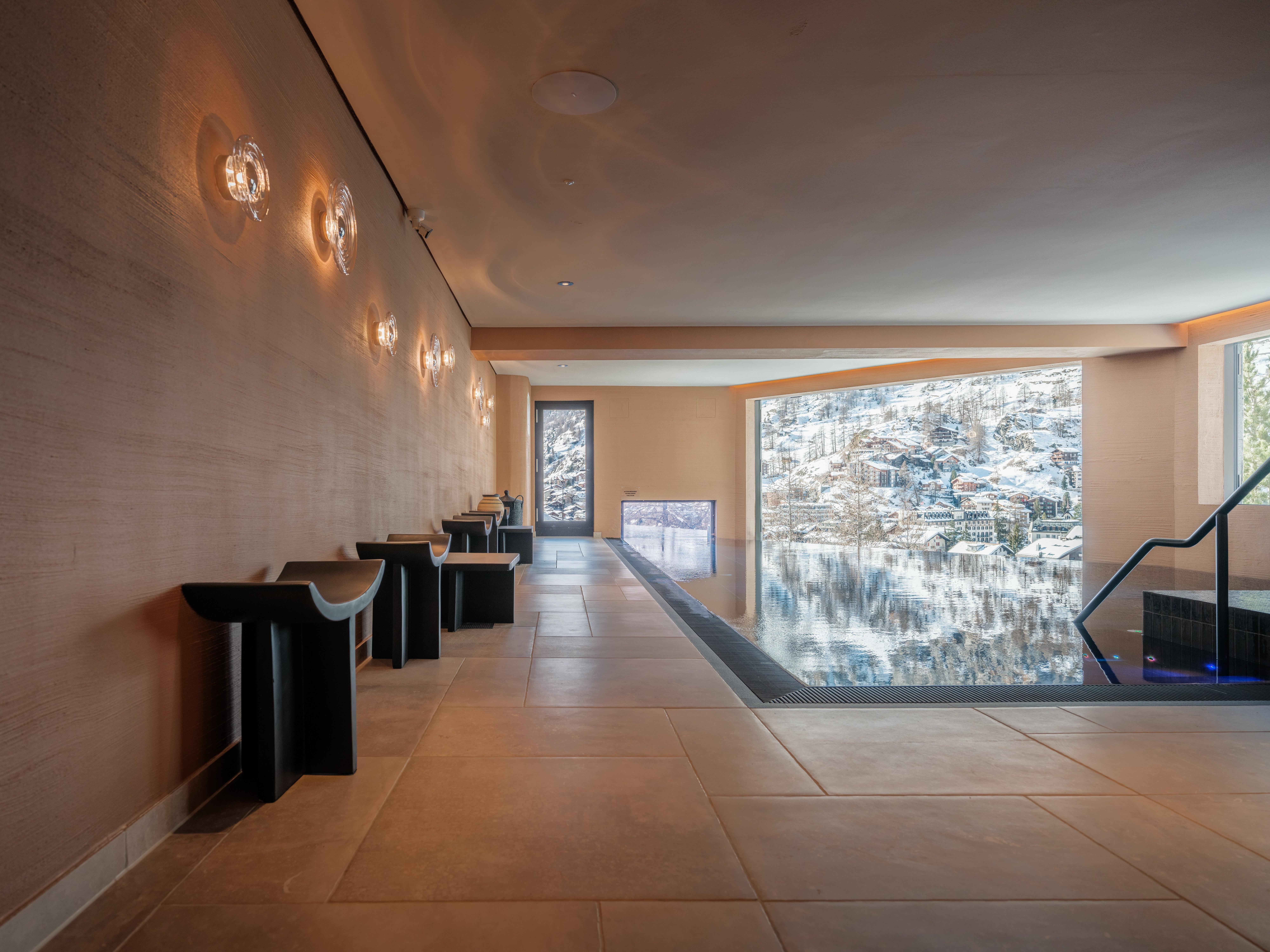 Chalet Hotel Schönegg mit neuem Spa-Bereich inklusive Outdoor-Infinity-Pool