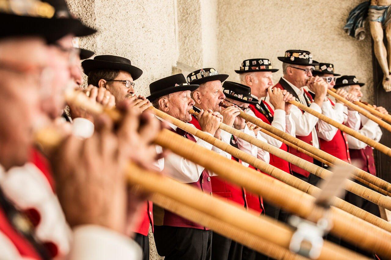 Folklore Festival Zermatt | Experience tradition & costumes live