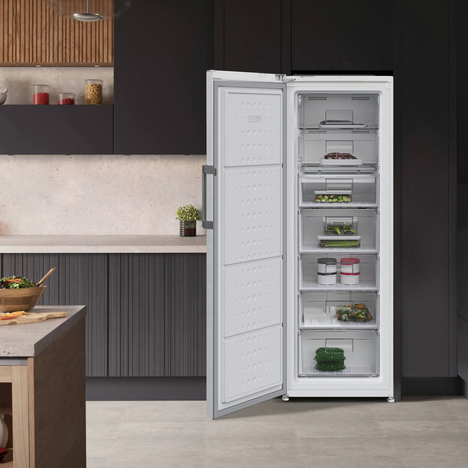 Blomberg FNM4671P Frost Free Tall Freezer