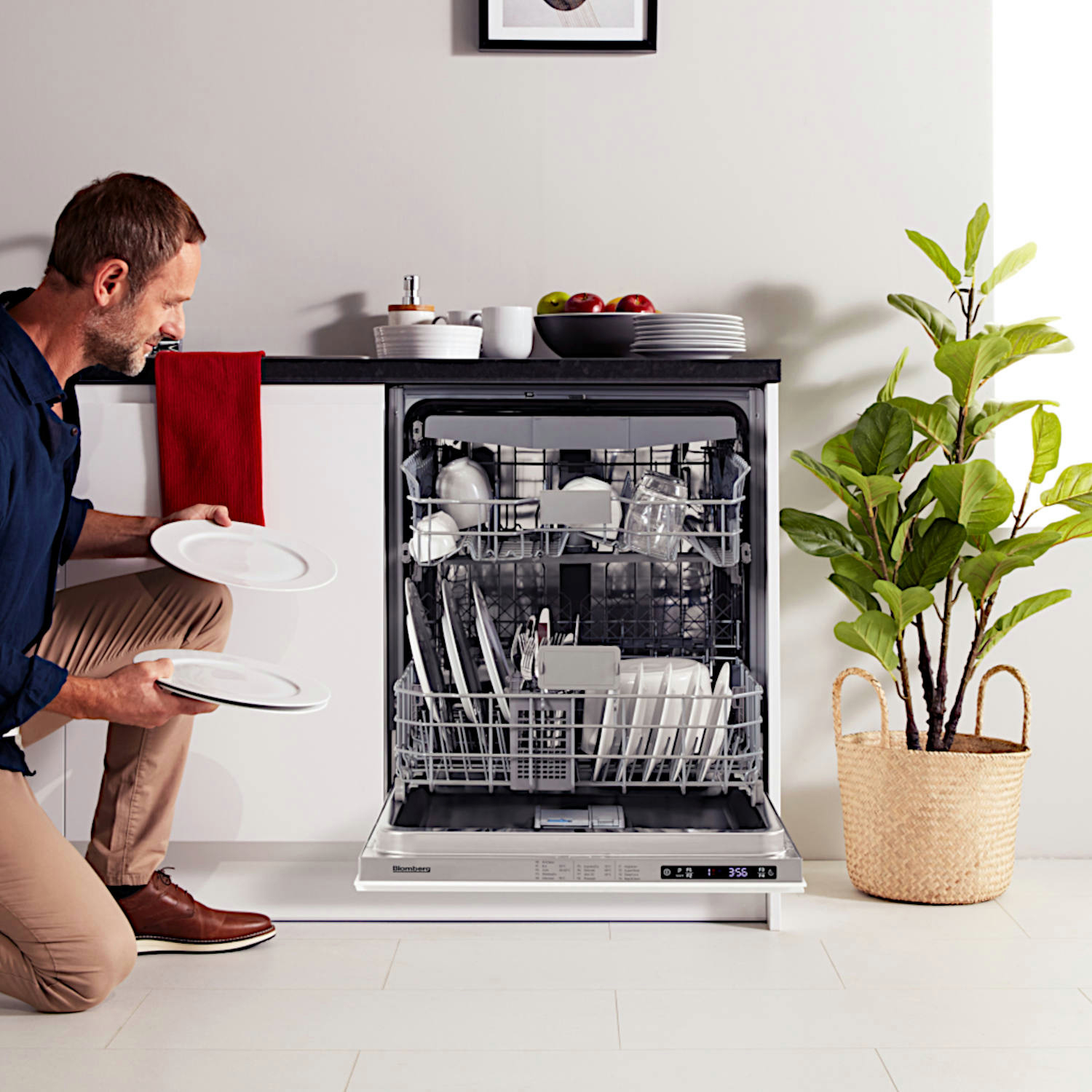 Blomberg Integrated Full Size Dishwasher