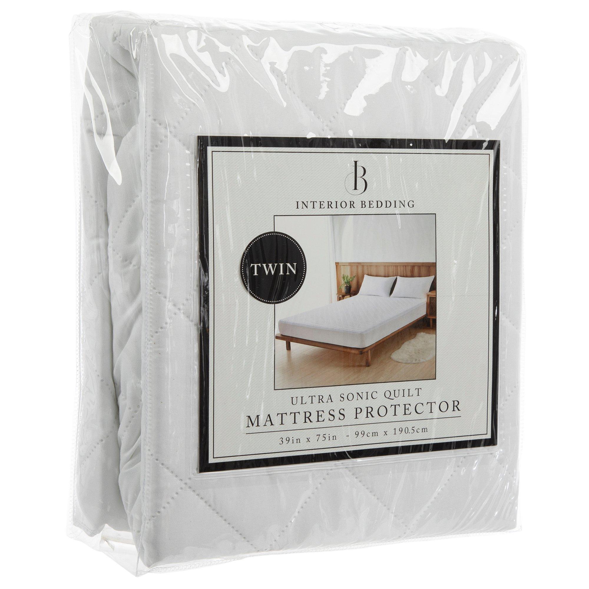 Ultra Sonic Quilt Mattress Protector | Hobby Lobby | 2420016