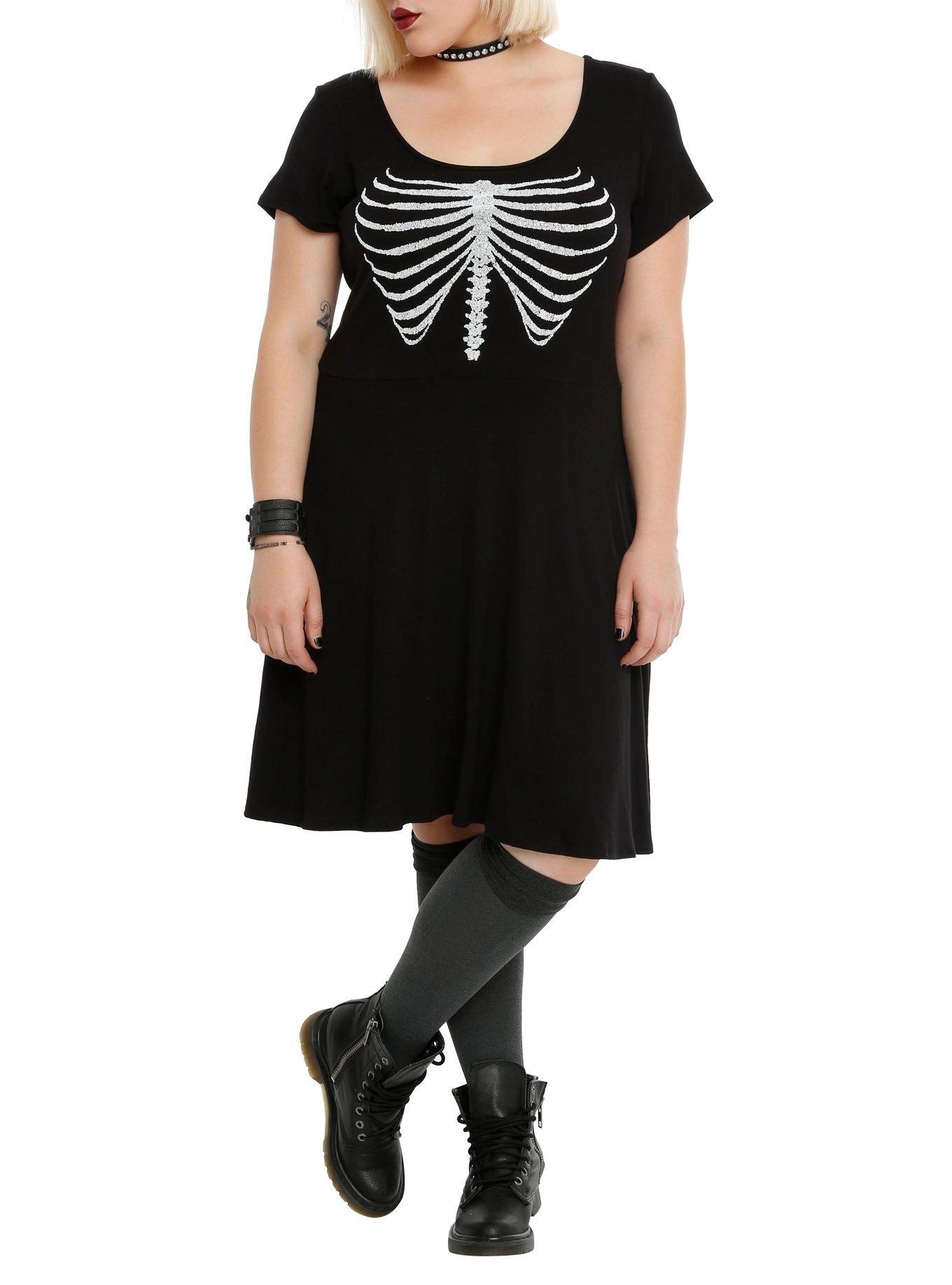 Rib Cage Slash Dress Plus Size | Hot Topic