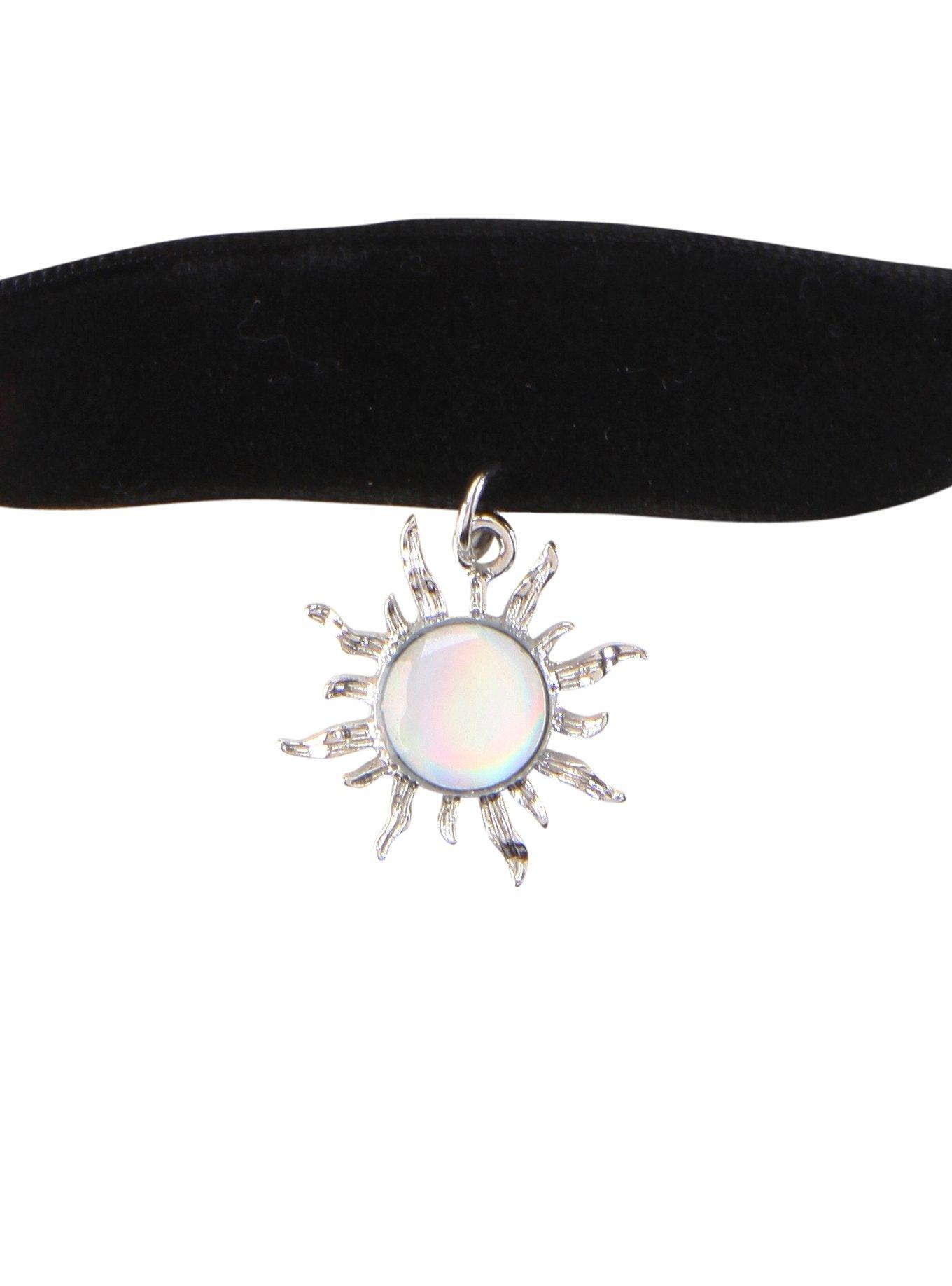 Black Velvet Opal Sun Choker | Hot Topic