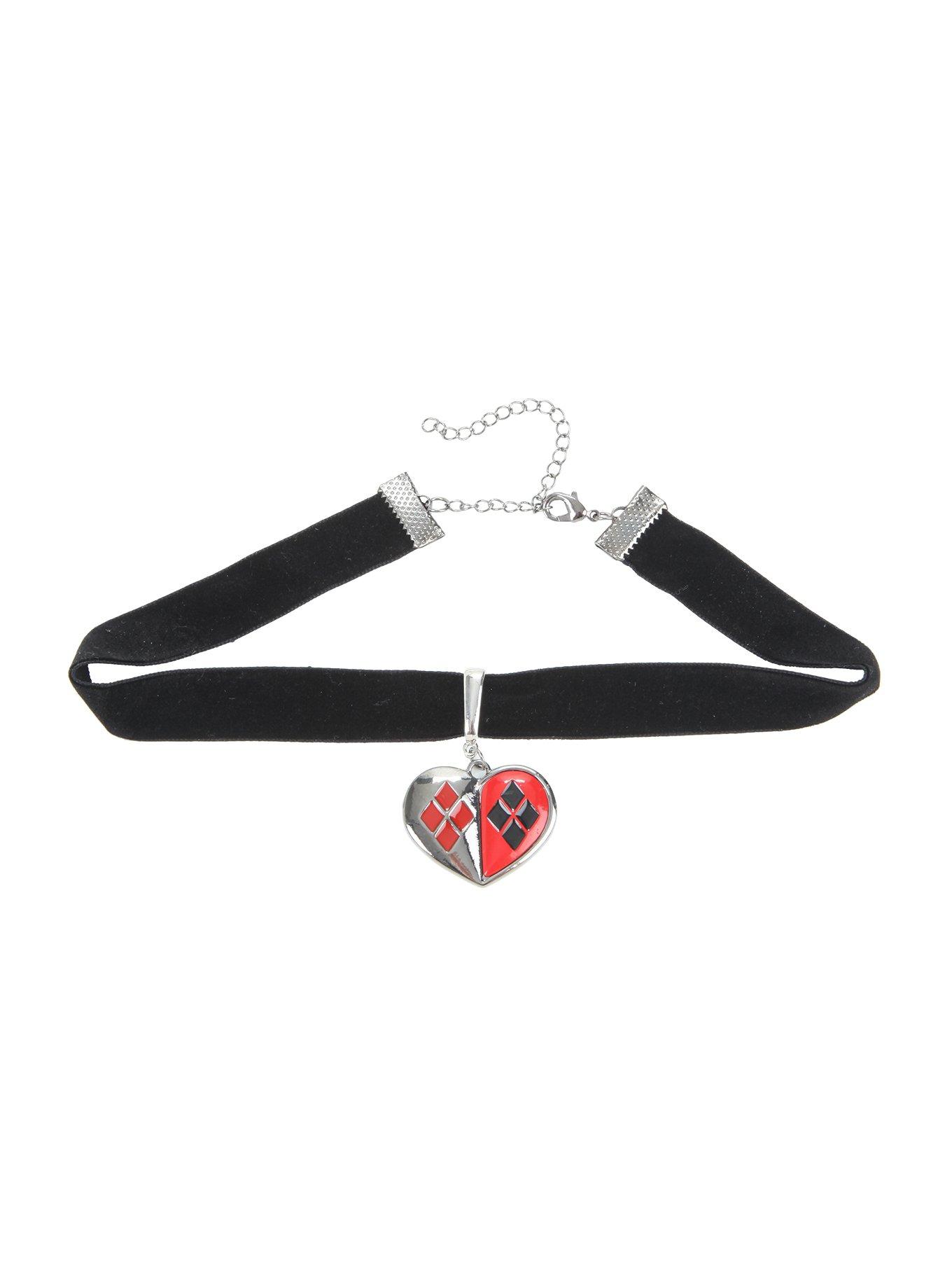 DC Comics Harley Quinn Heart Pendant Black Velvet Choker | Hot Topic