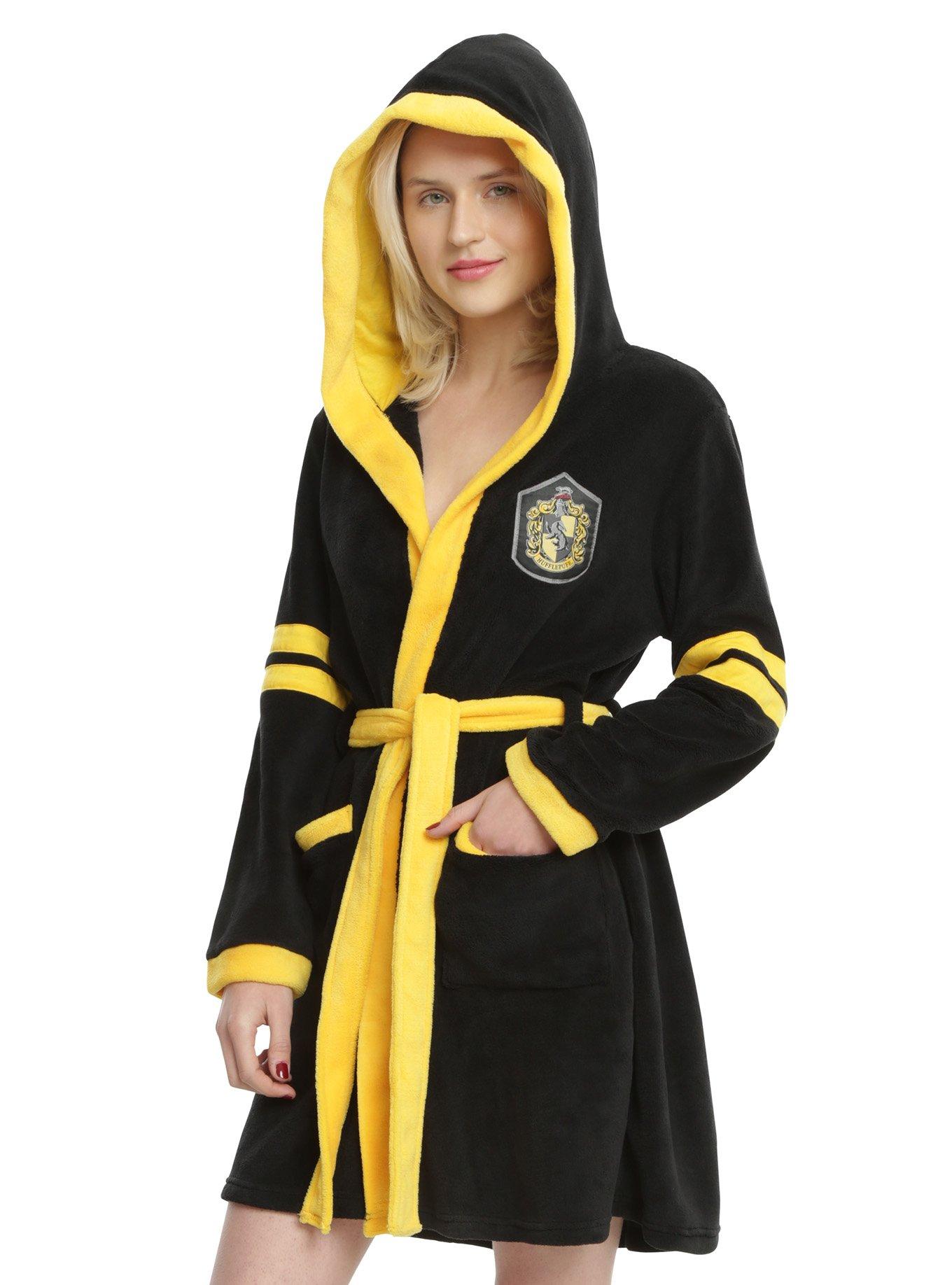 Harry Potter Hufflepuff Robe | Hot Topic