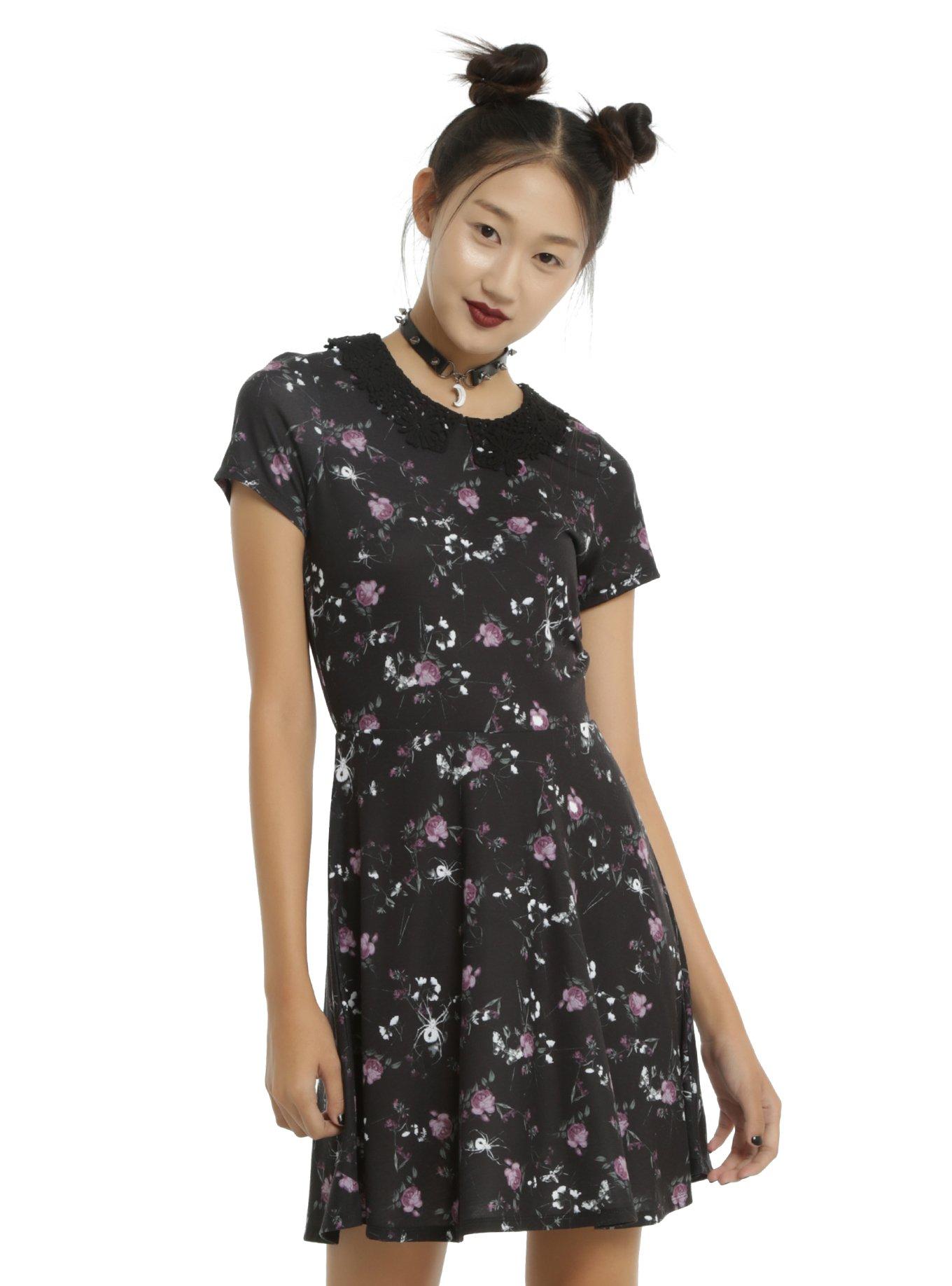 Black Floral & Bug Lace Collar Dress | Hot Topic