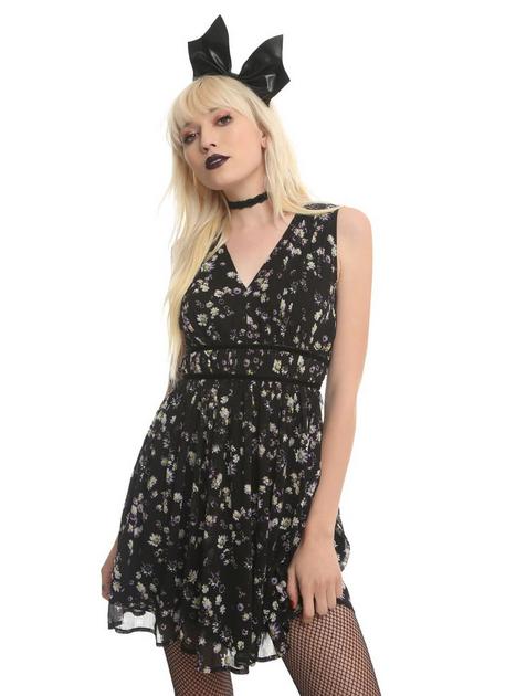 Floral V-Neck Woven Dress | Hot Topic