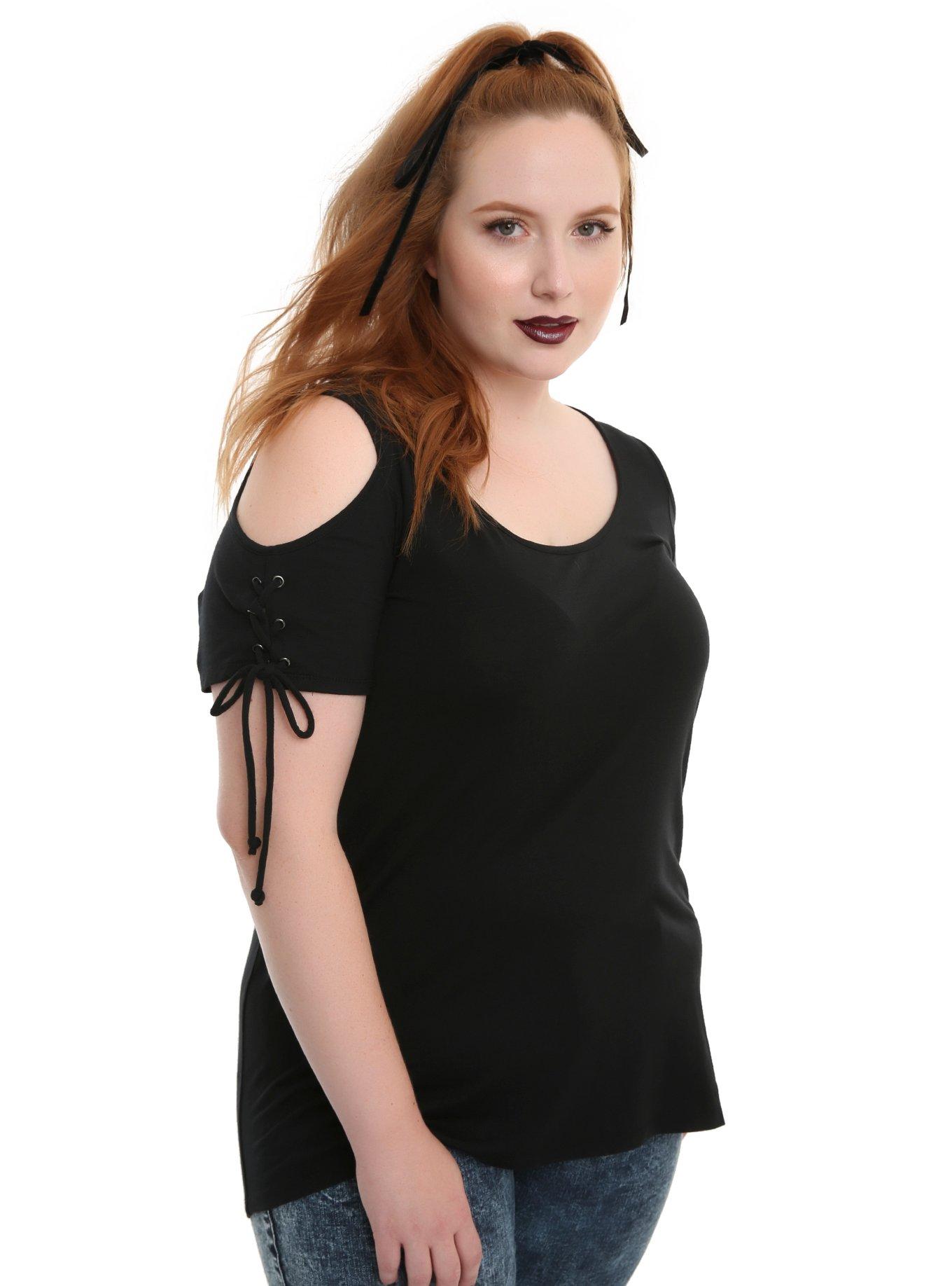 Cold Shoulder Lace-Up Sleeve Girls Top Plus Size | Hot Topic