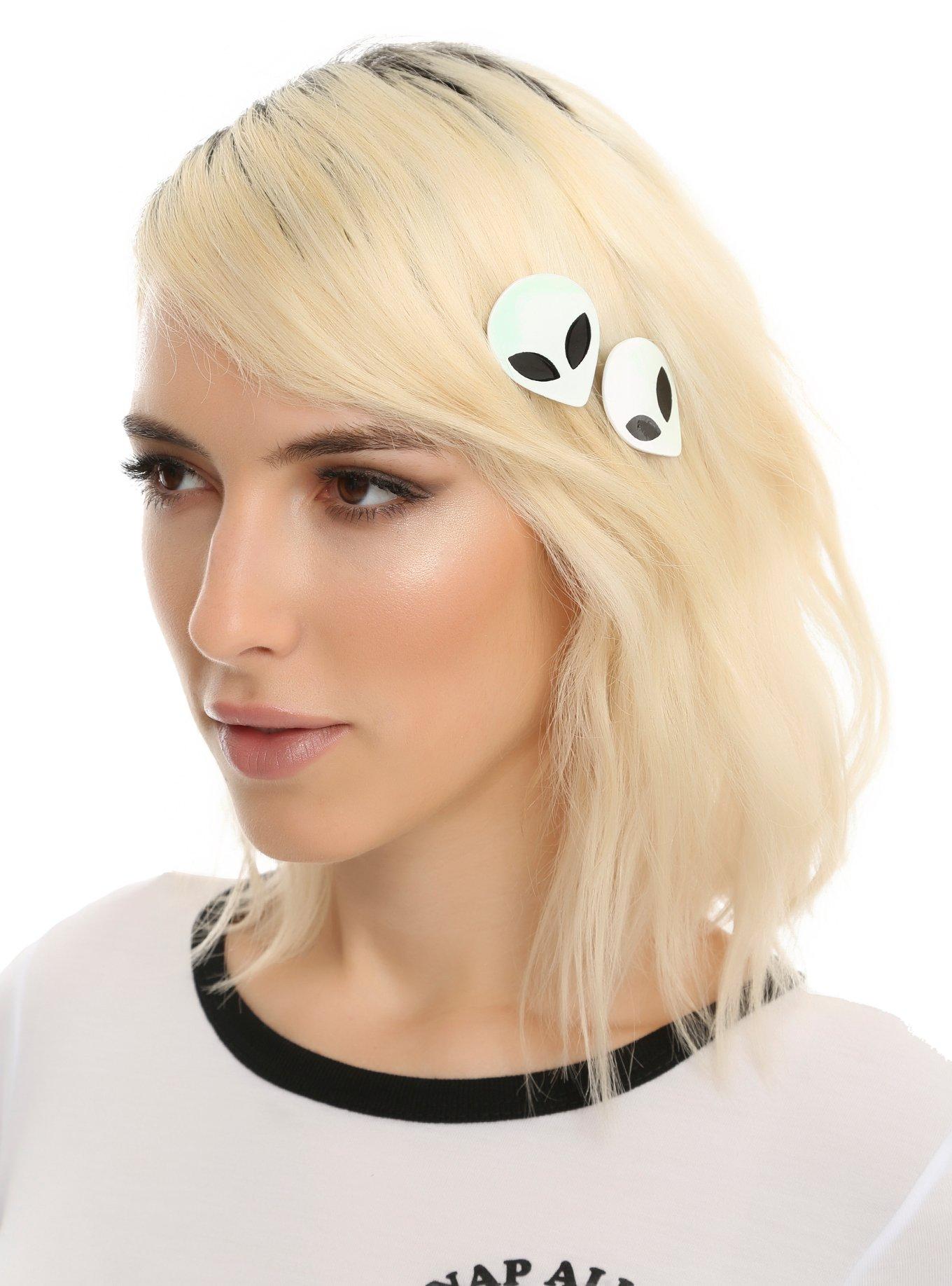 Blackheart Alien Shimmer Hair Clip Set | Hot Topic
