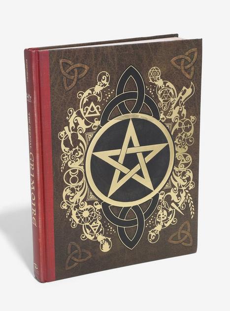 Buffy The Vampire Slayer: The Official Grimoire: A Magickal History of ...