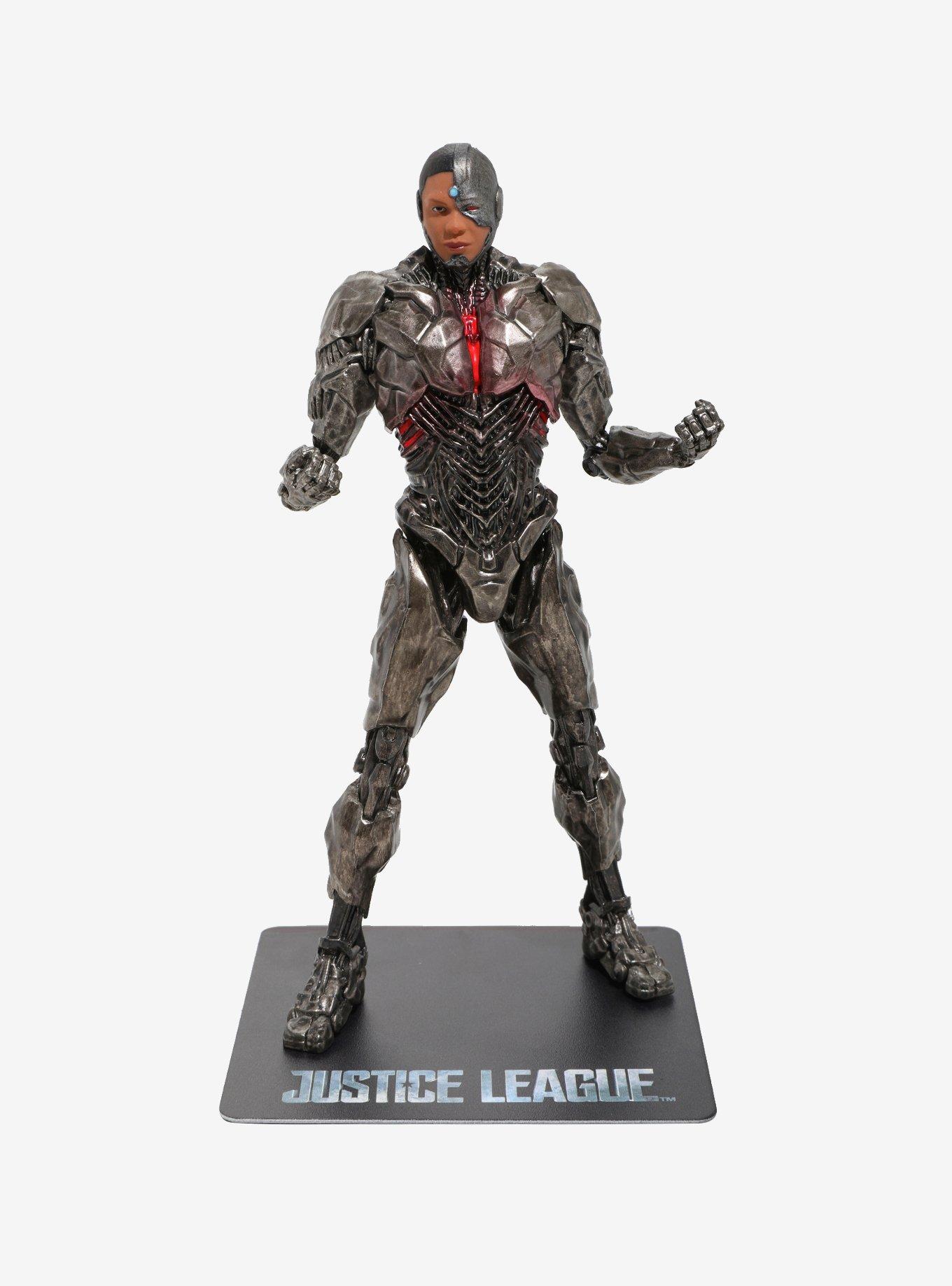 ArtFX DC Comics Justice League Cyborg Collectible Figure | BoxLunch