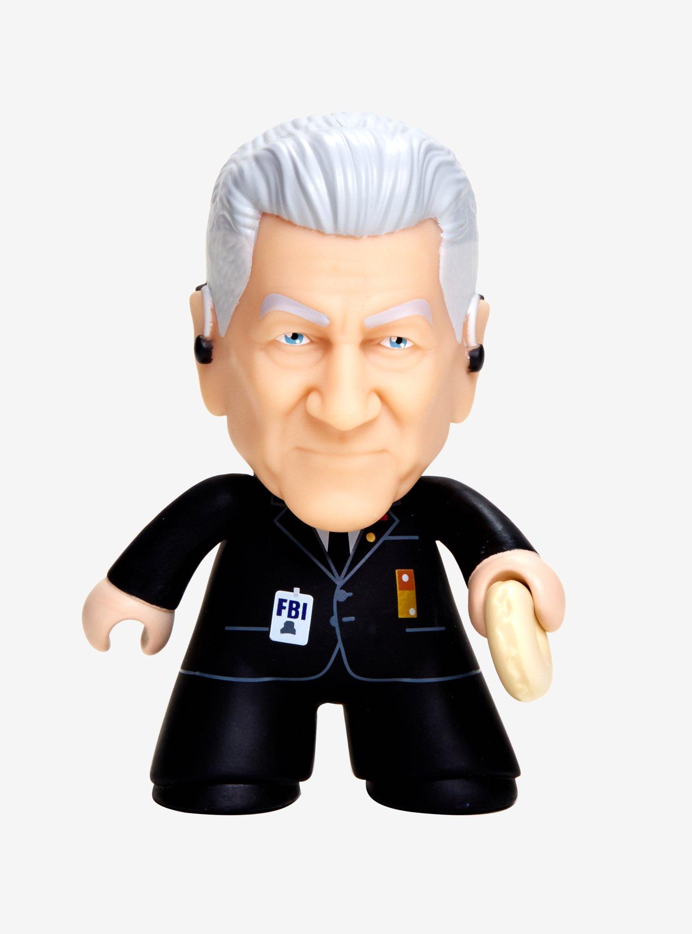 Twin Peaks Deputy Director Gordon Cole 4 1/2 Inch Titans Vinyl Figure ...
