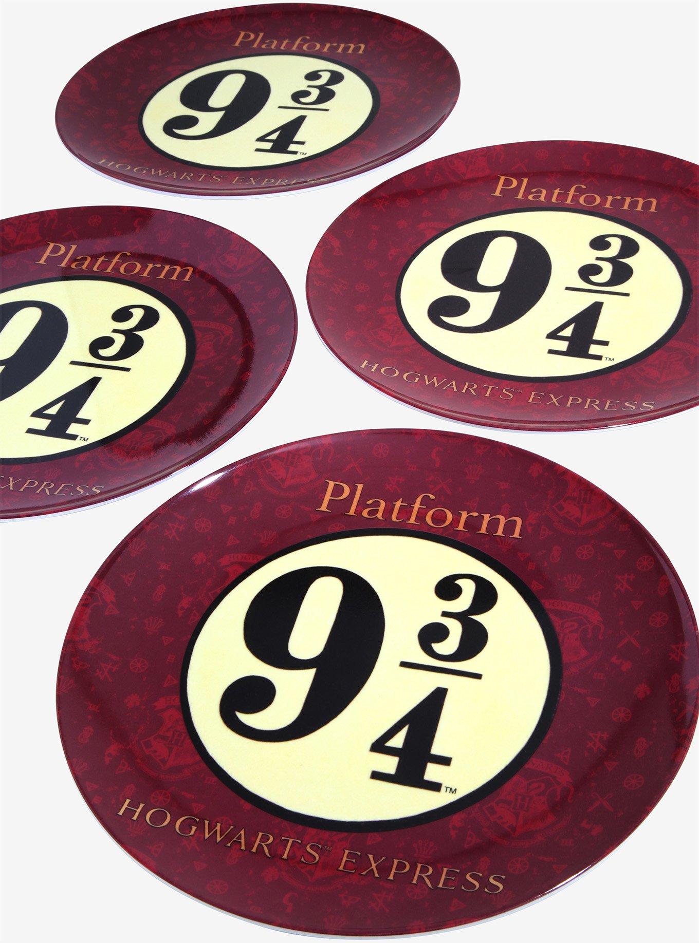 Harry Potter Hogwarts Express Plate Set | Hot Topic