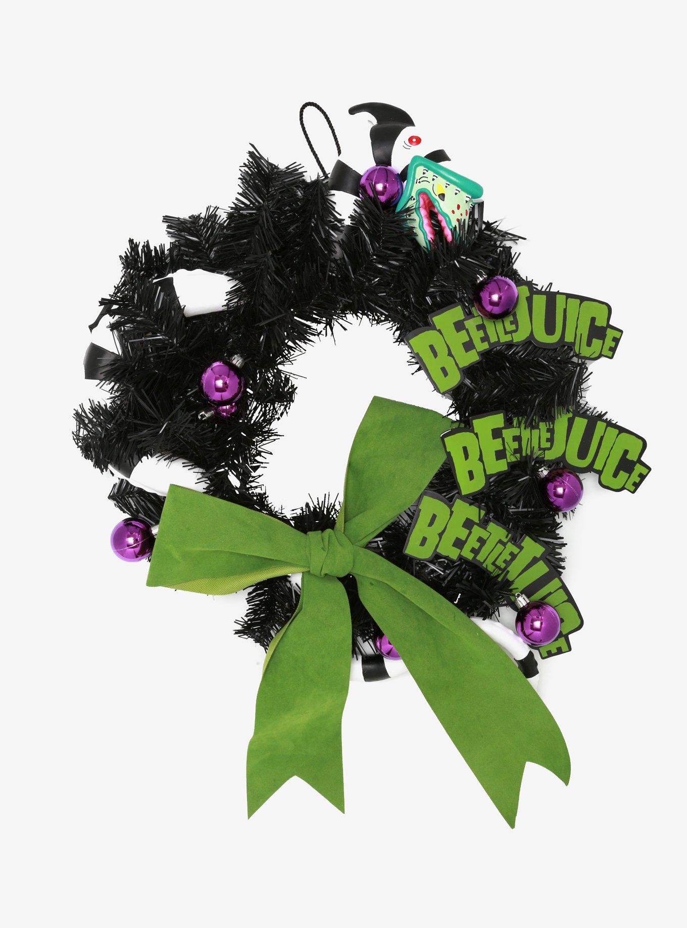 Beetlejuice Sandworm Wreath | Hot Topic