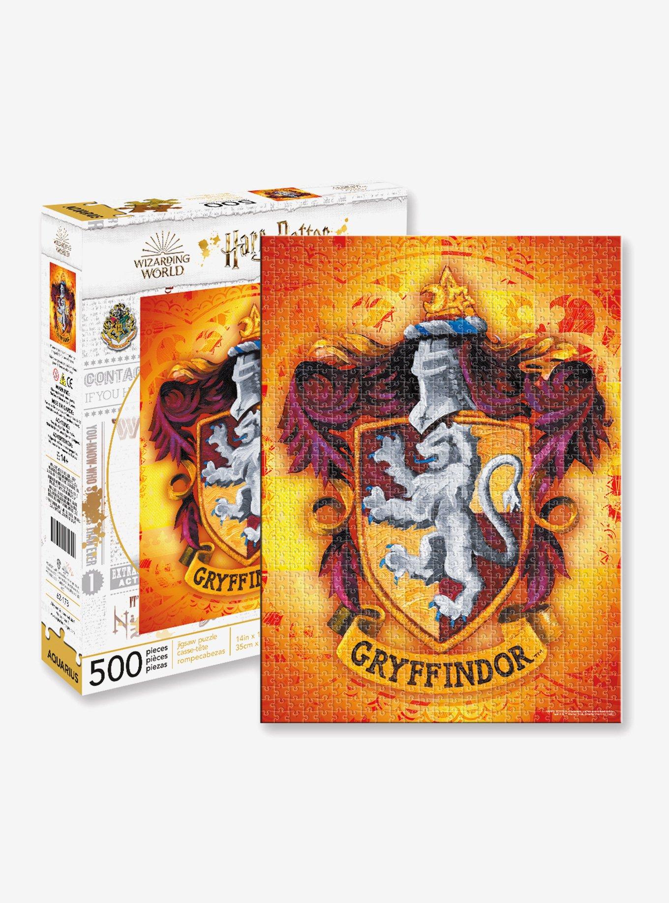 Harry Potter Gryffindor Crest 500 Piece Puzzle | Hot Topic