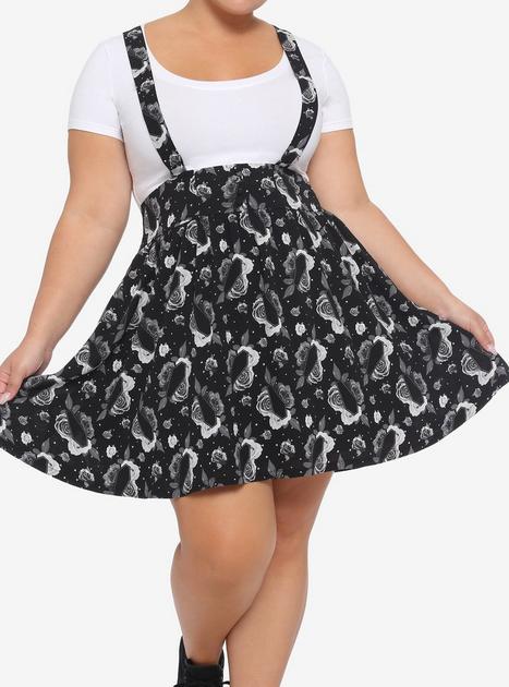 Coffins & Roses High-Waisted Suspender Skirt Plus Size | Hot Topic