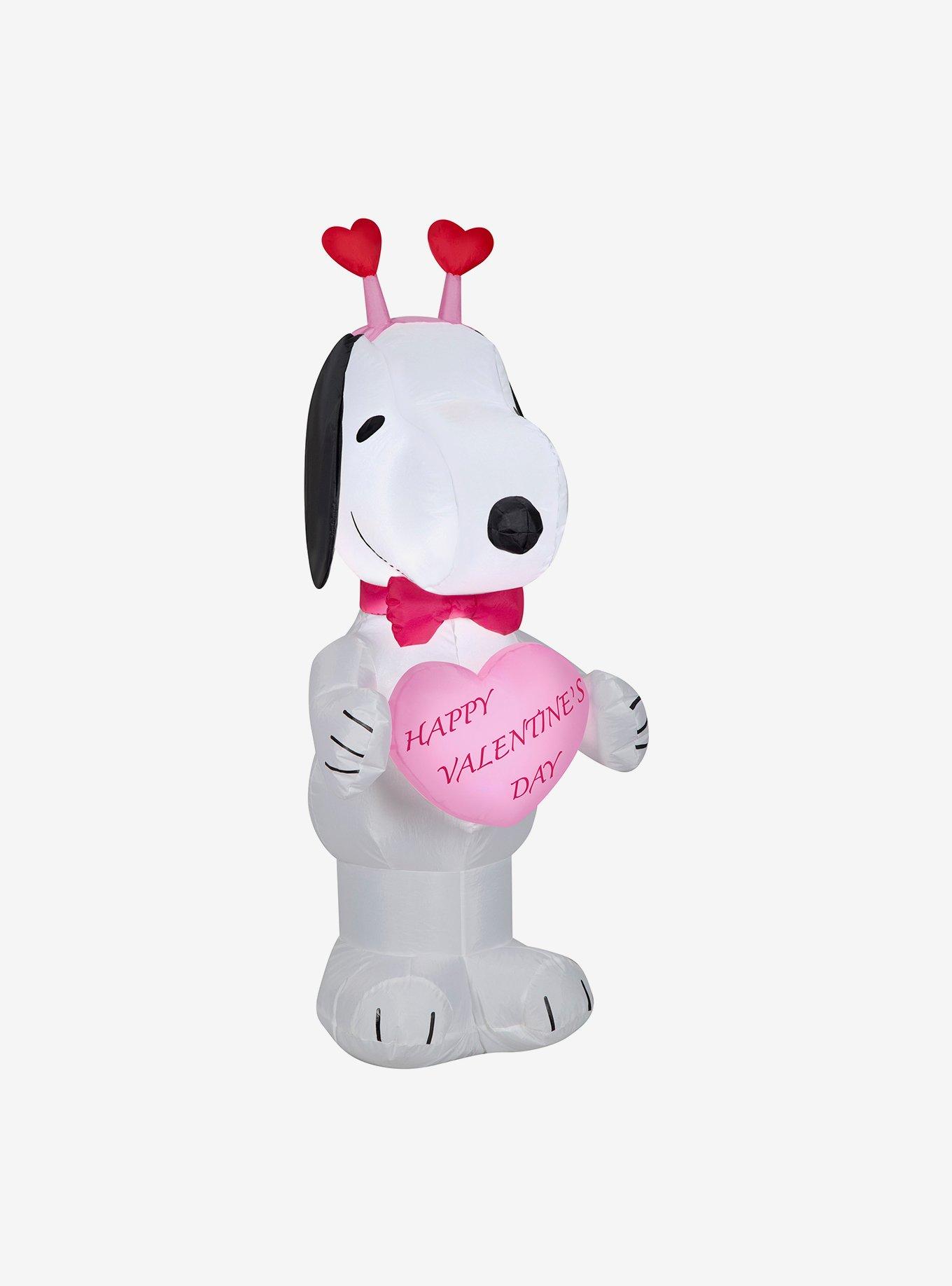 Hot Topic Peanuts Snoopy With Heart Headband Peanuts Airblown ...