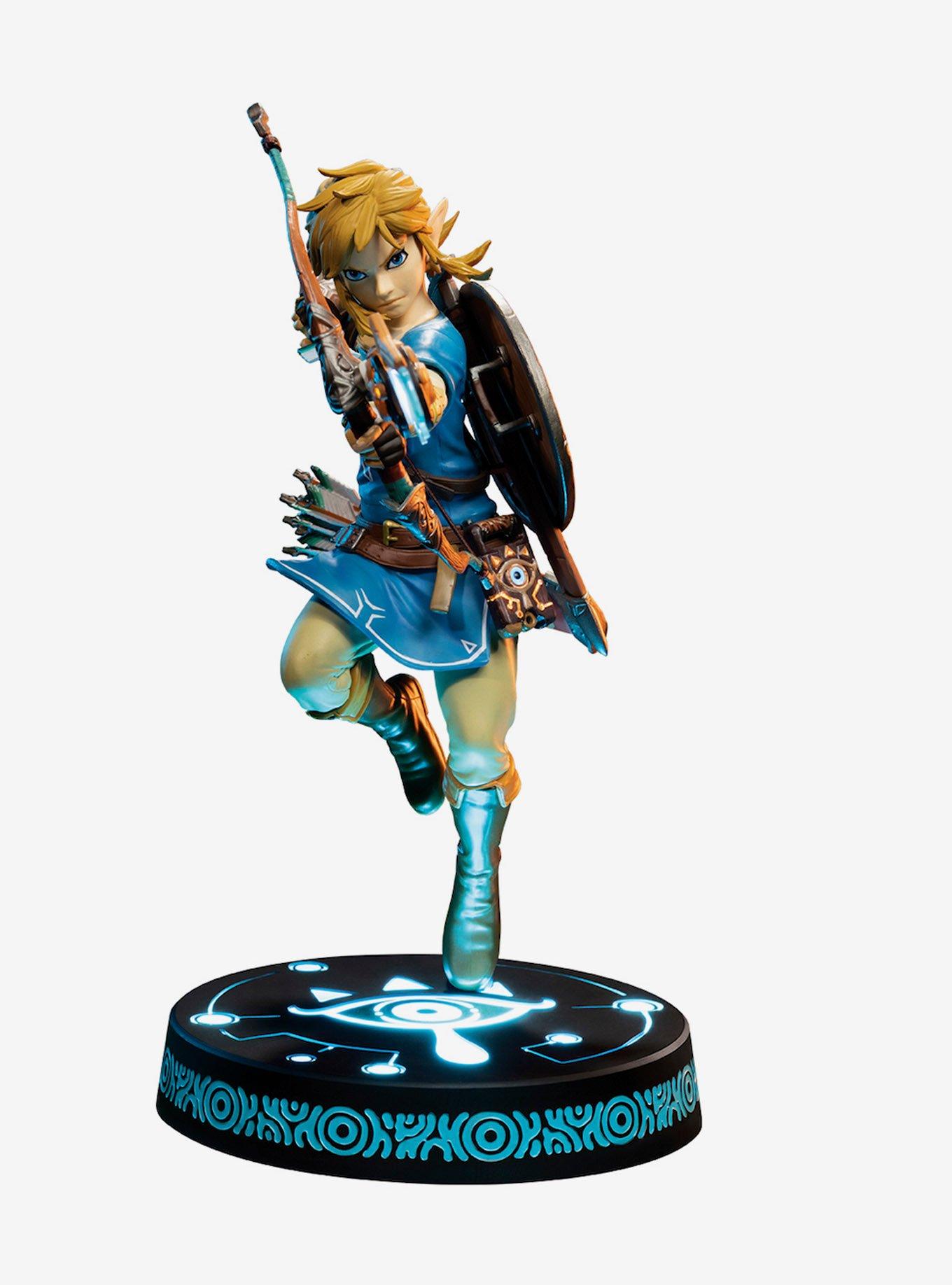 Dark Horse The Legend Of Zelda: Breath Of The Wild Link Collectible ...