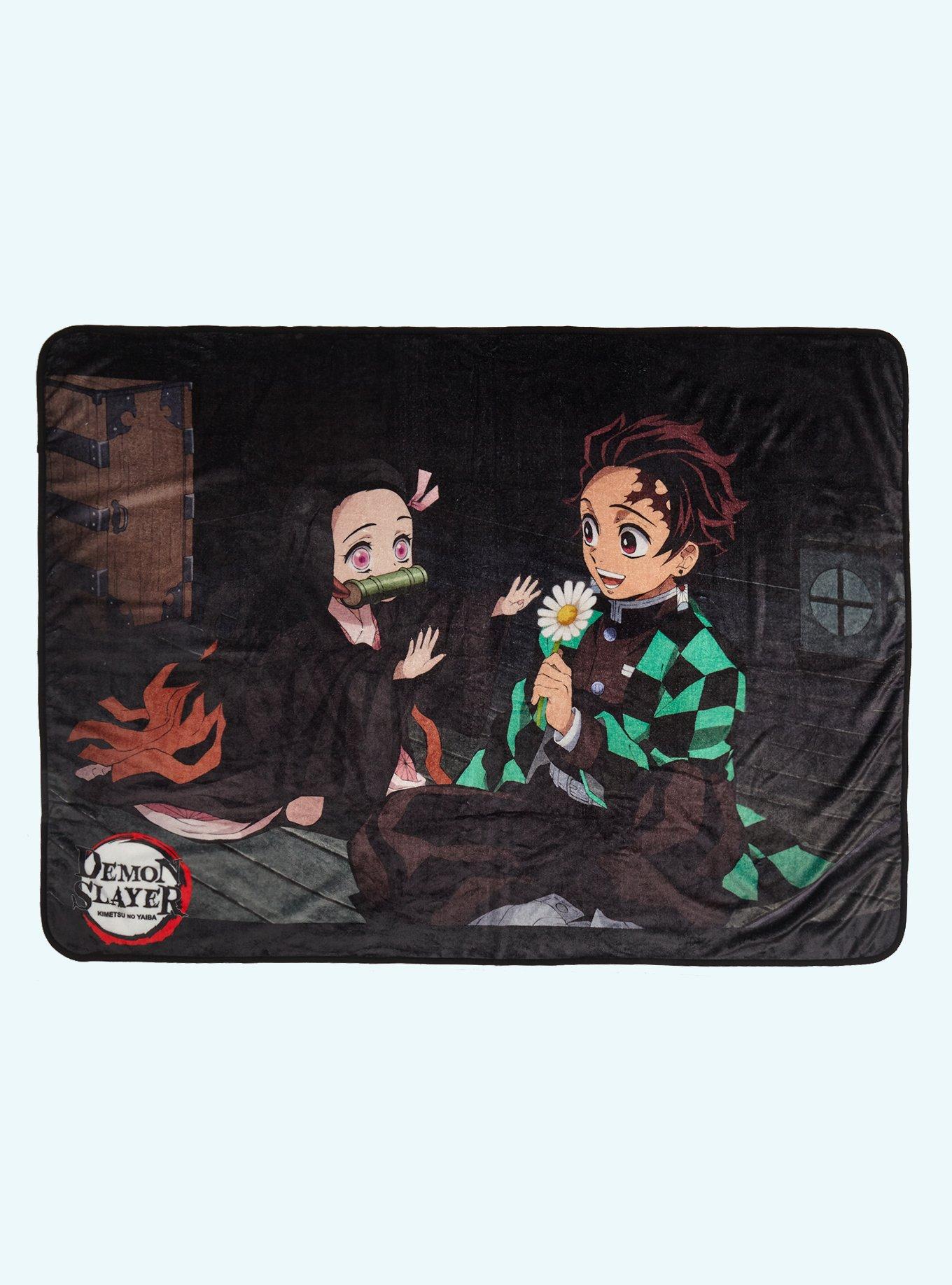 Demon Slayer: Kimetsu no Yaiba Tanjiro & Nezuko Flower Throw | BoxLunch