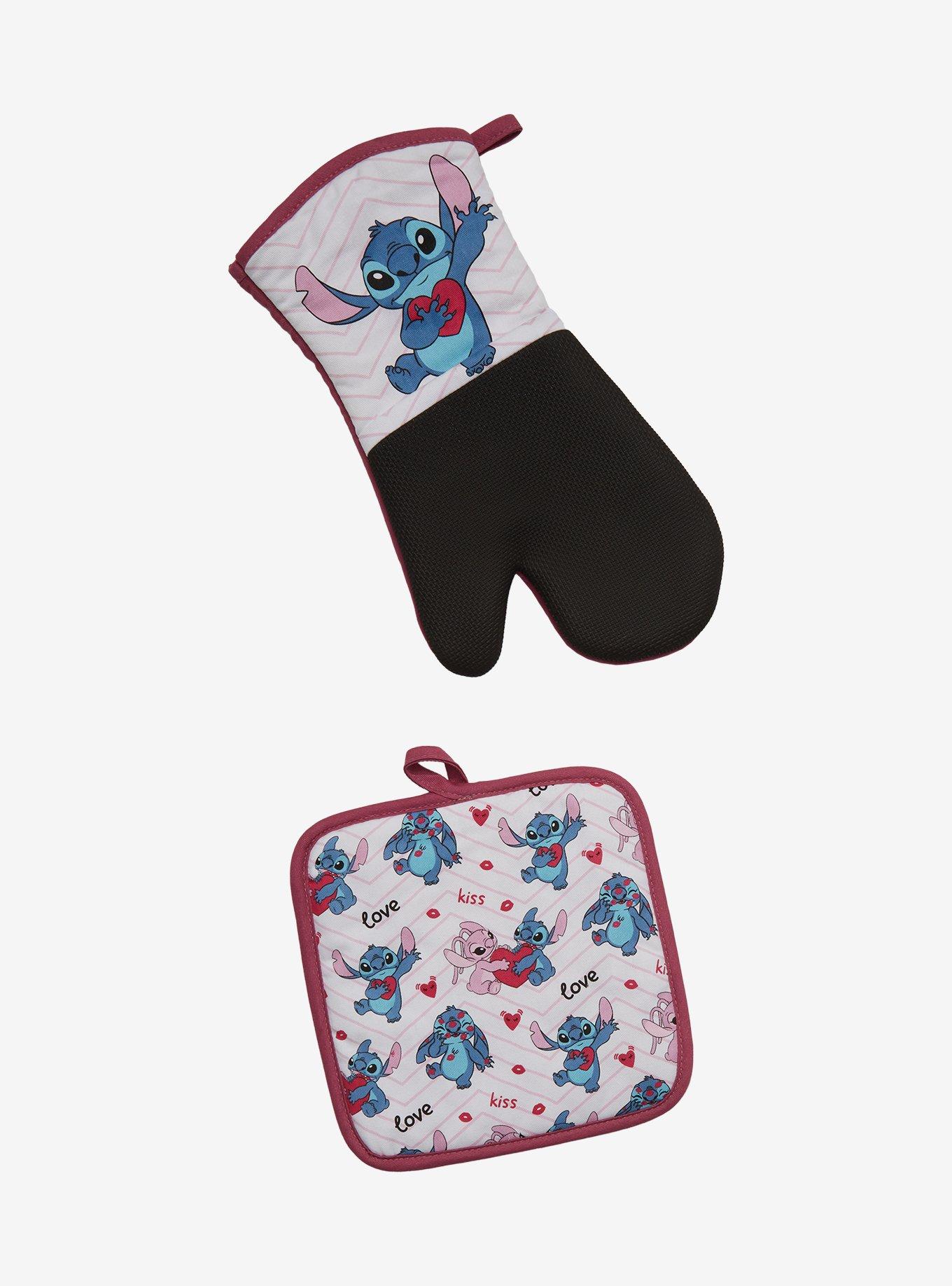 Disney Lilo & Stitch: The Series Angel & Stitch Heart Kitchen Set ...