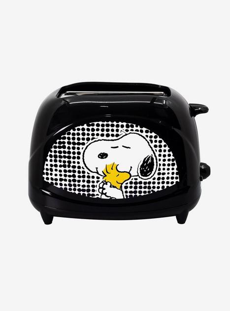 Peanuts Snoopy Two Slice Toaster | Hot Topic