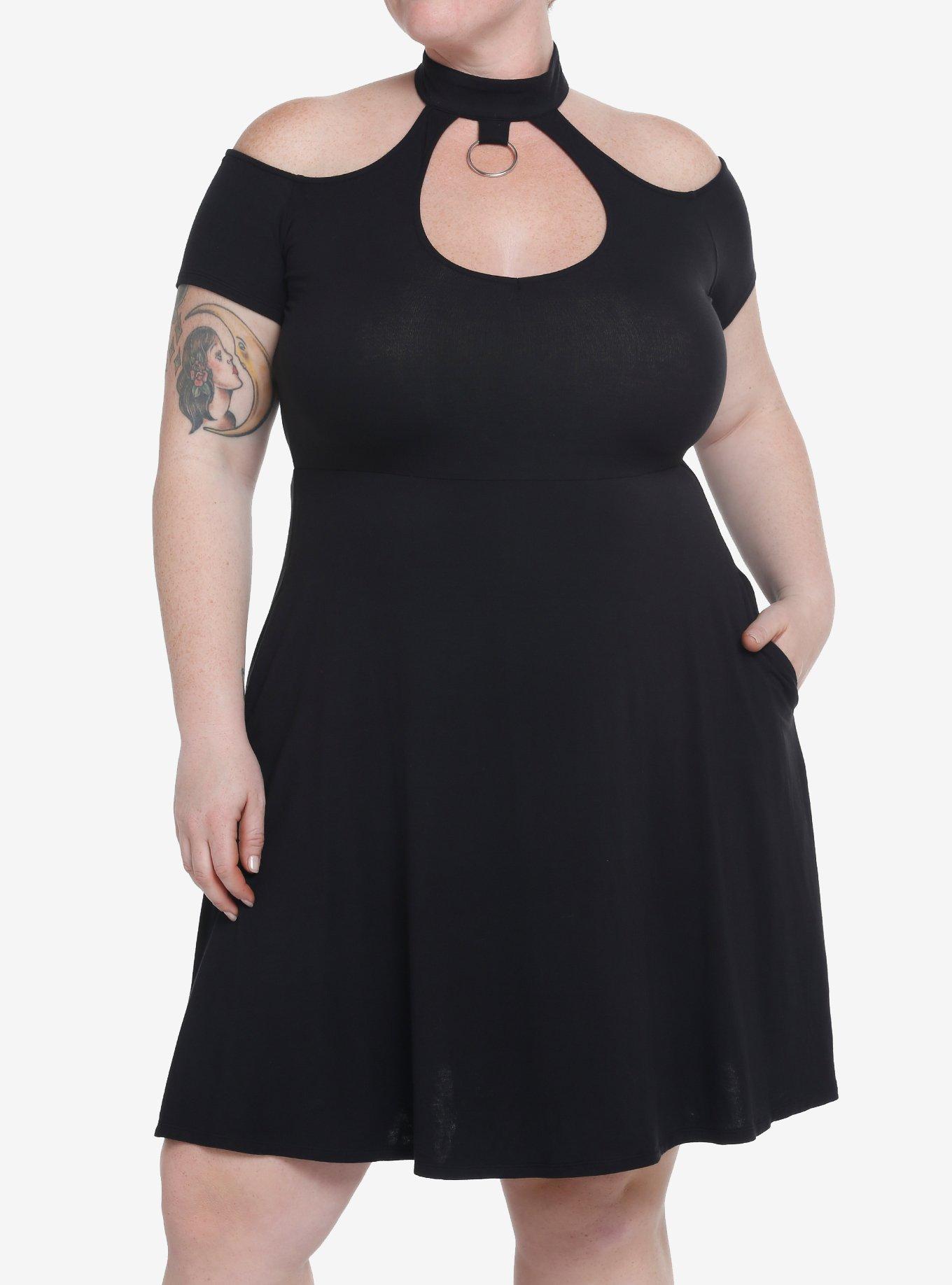 Social Collision Black Choker O-Ring Dress Plus Size | Hot Topic