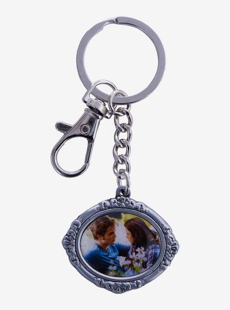 The Twilight Saga Edward & Bella Portrait Key Chain | Hot Topic
