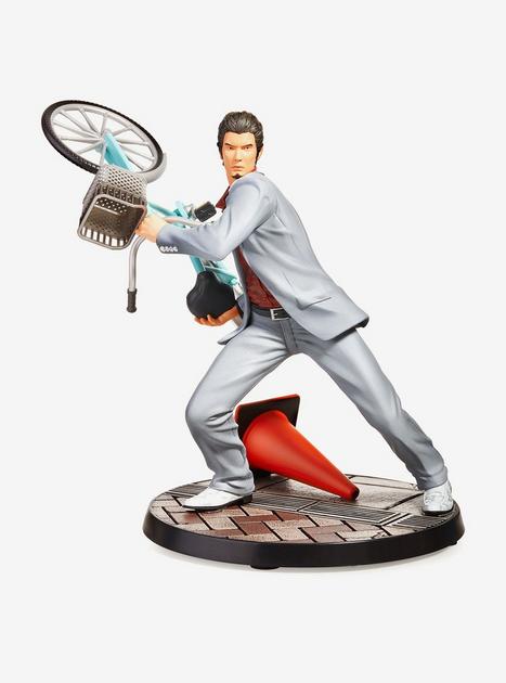 Yakuza Kazuma Kiryu Statue | Hot Topic
