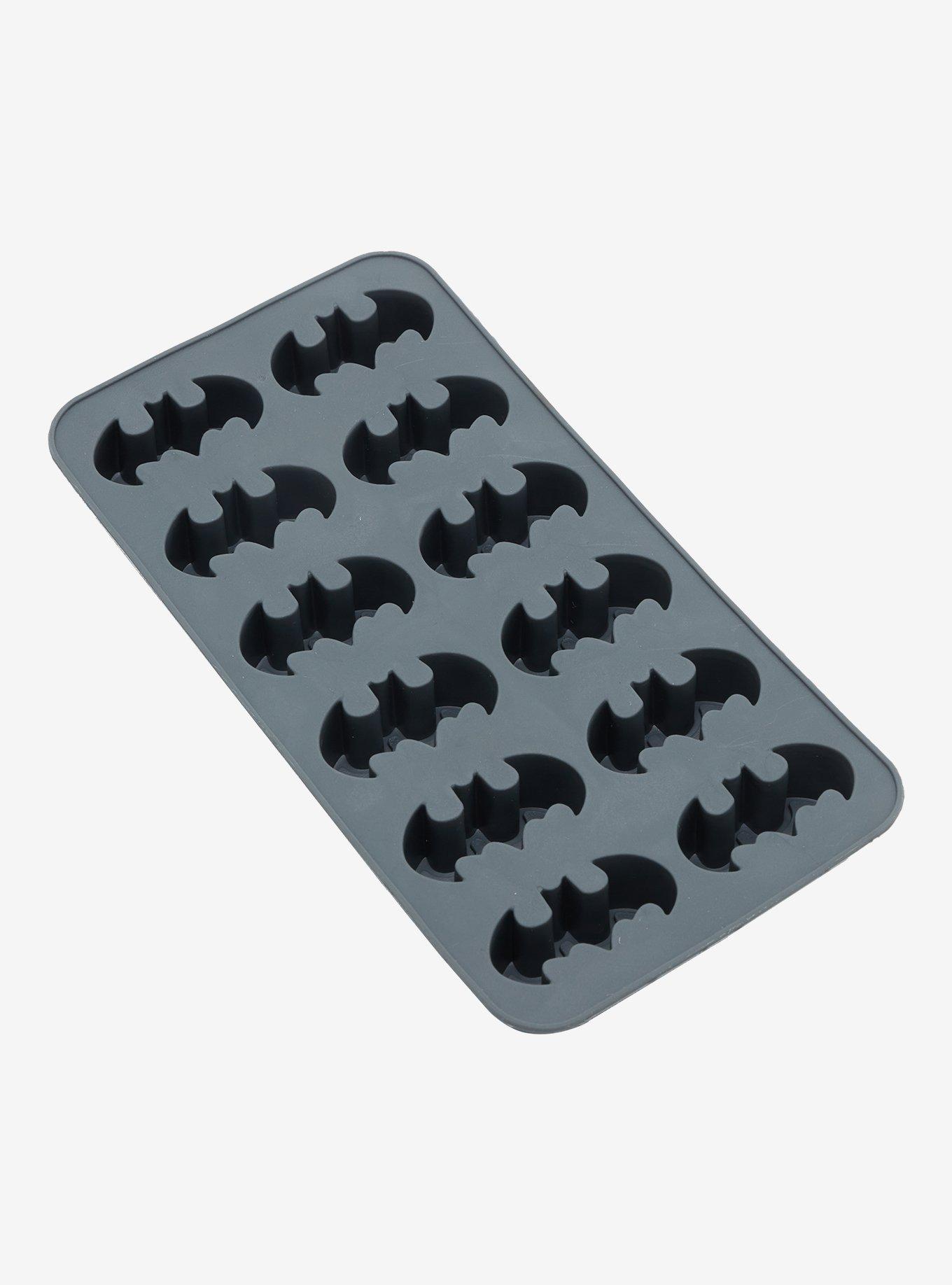 DC Comics Batman Insignia Ice Cube Tray | Hot Topic