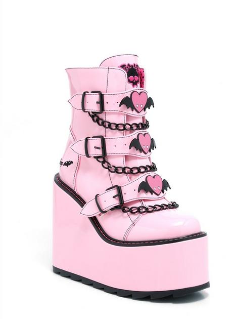 YRU Monster High Draculaura Dune Lo Platform Boots | Hot Topic