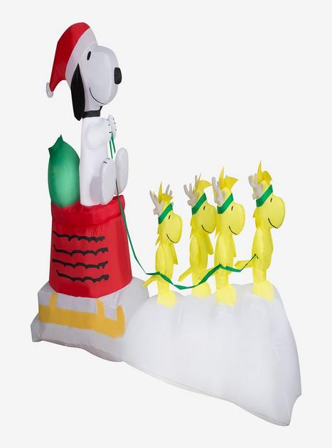 Peanuts Snoopy in Sleigh with Woodstocks Airblown | Hot Topic