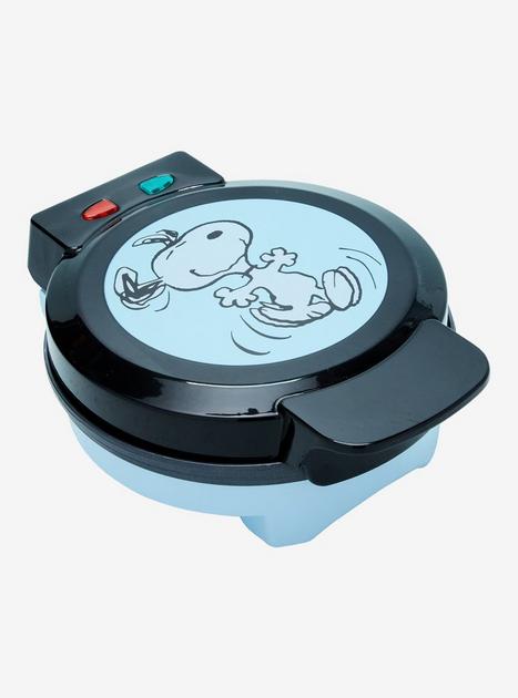Peanuts Snoopy Waffle Maker | BoxLunch