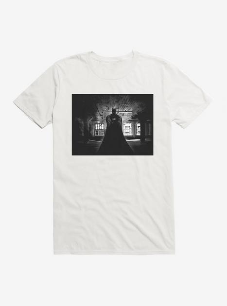 Batman Empty Room T-Shirt - WHITE | Hot Topic