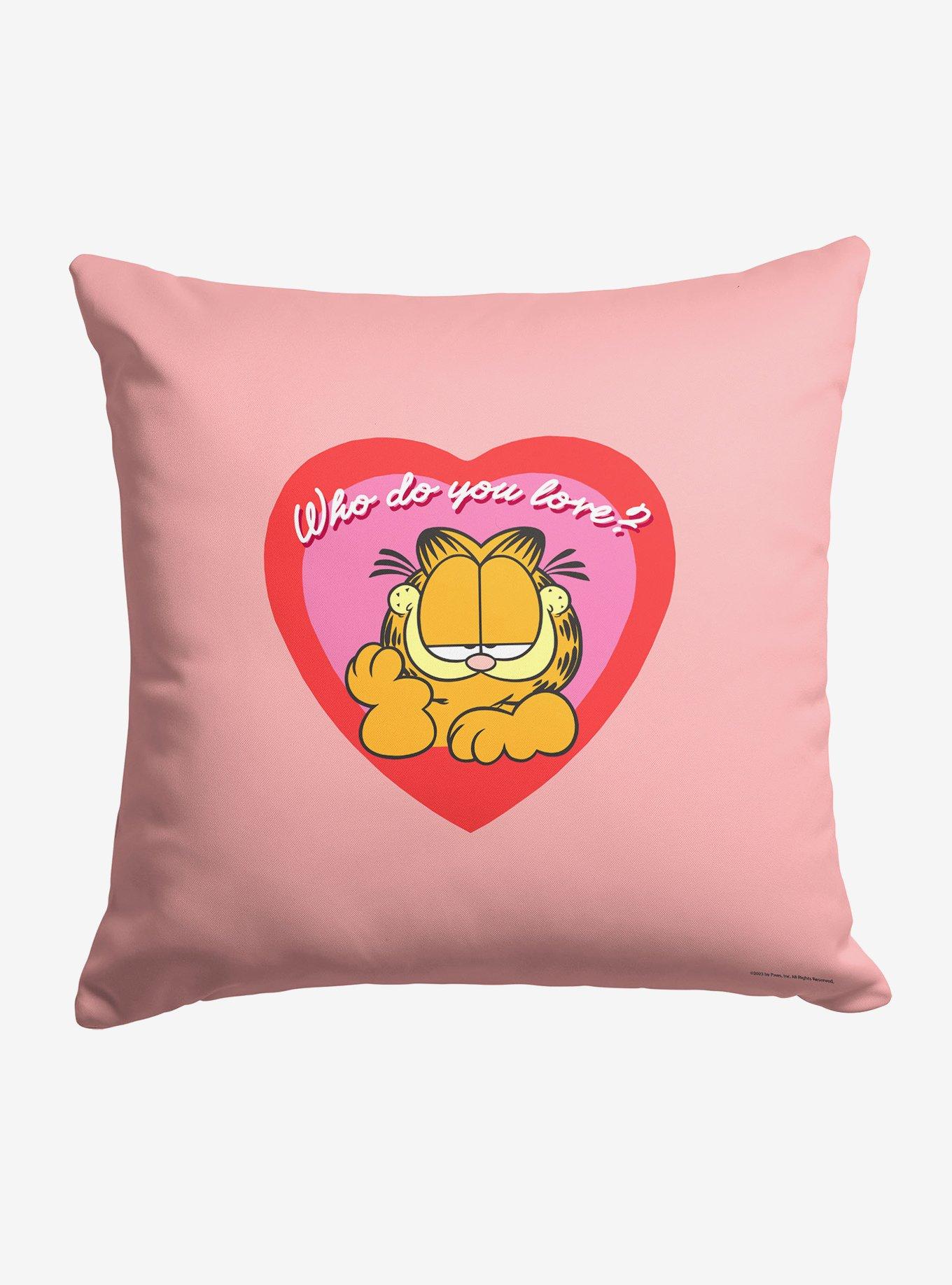 Garfield Garf Love Throw Pillow | Hot Topic