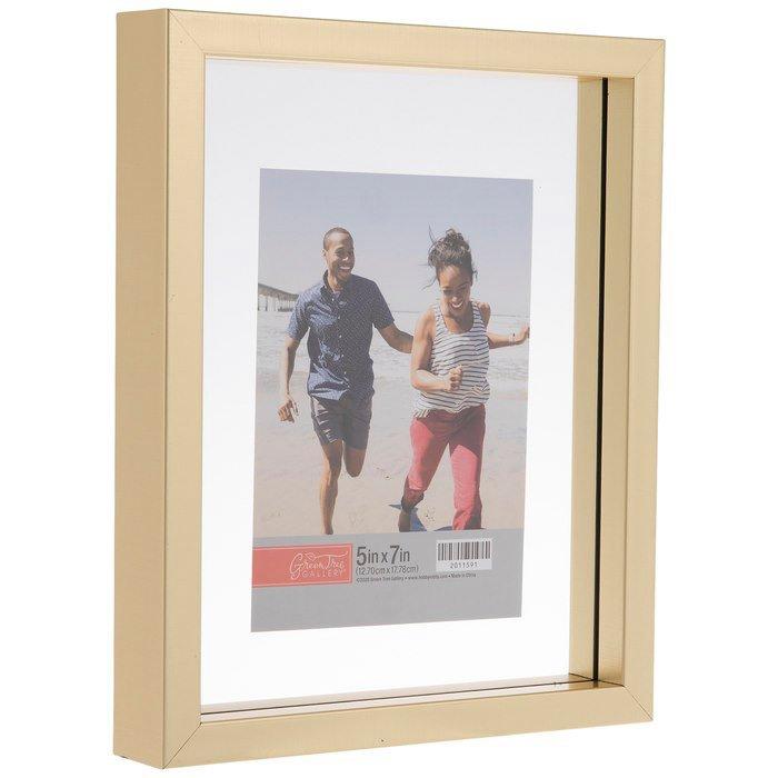 Medium Frames - Photo Frames - Gifts & Decor | Mardel