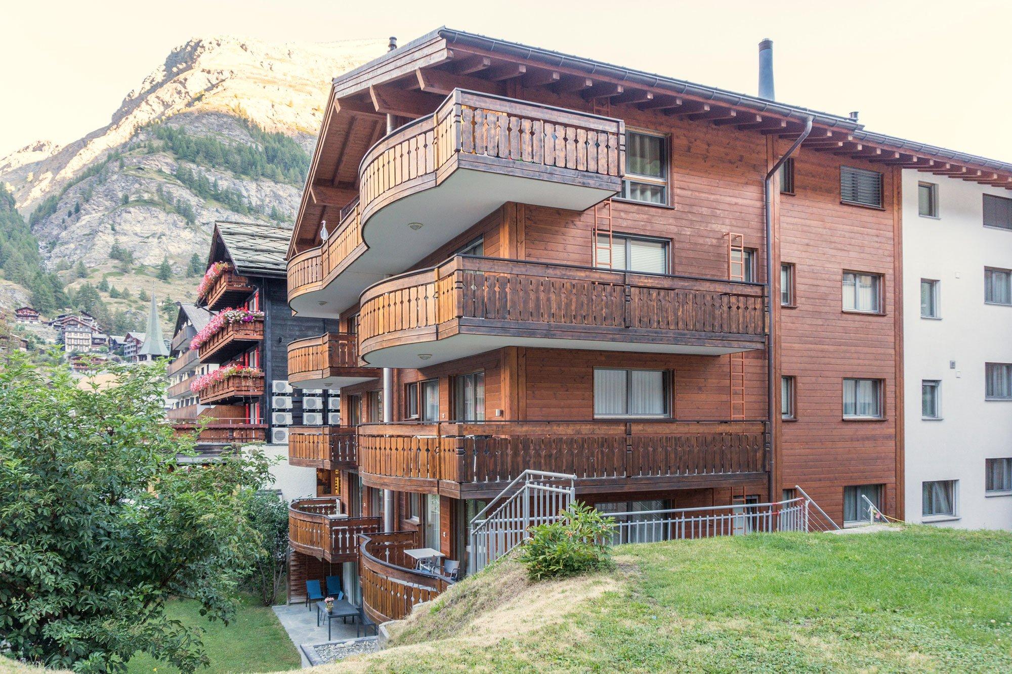 Book Haus Welcome | Zermatt